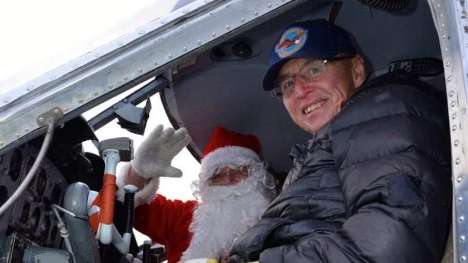 Un célèbre pilote inuk franchit 40 000 heures de vol, un exploit peu ...