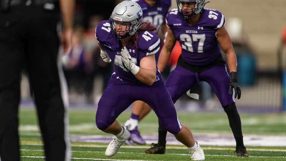 Les Québécois des Mustangs face à l’équipe de leur enfance | Radio ...