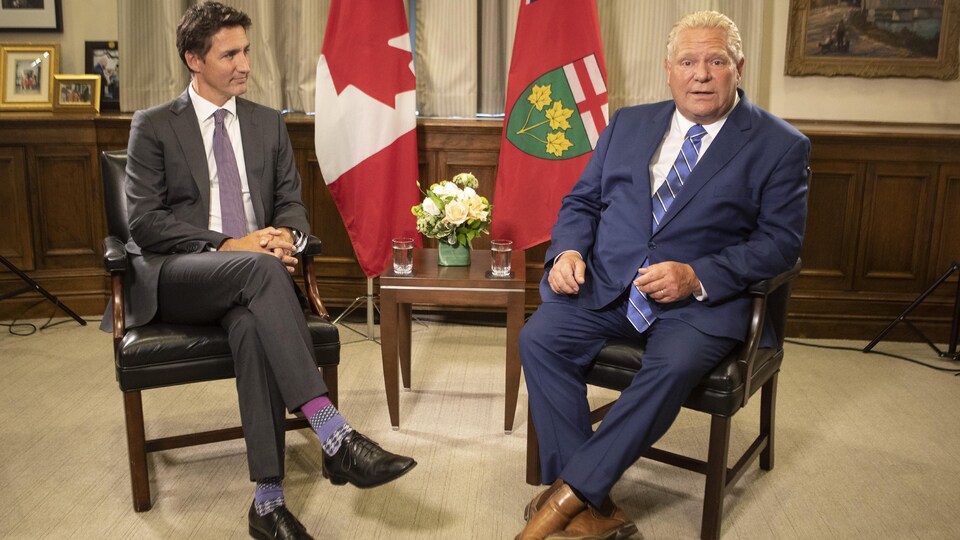 La semaine en photos : des avions dans le ciel et la coupe Stanley dans ...