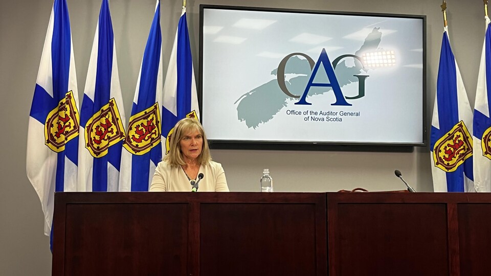 Des conflits d’intérêts d’un haut fonctionnaire dévoilés dans un ...