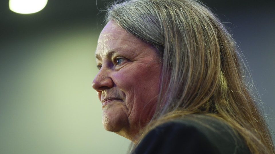 La décision d’Ottawa de se tourner vers La Haye pour les tombes ...