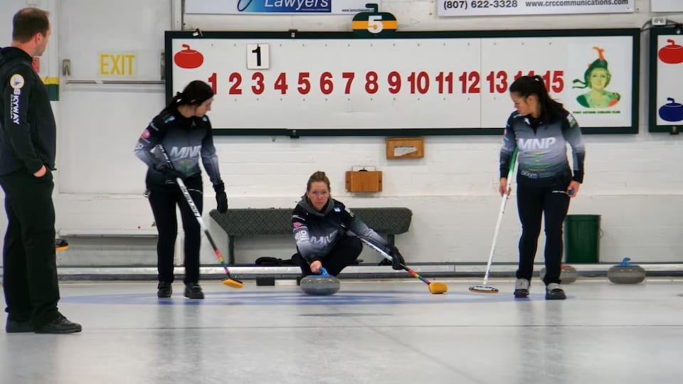 Les meilleurs curleurs du Nord de l’Ontario en compétition provinciale ...