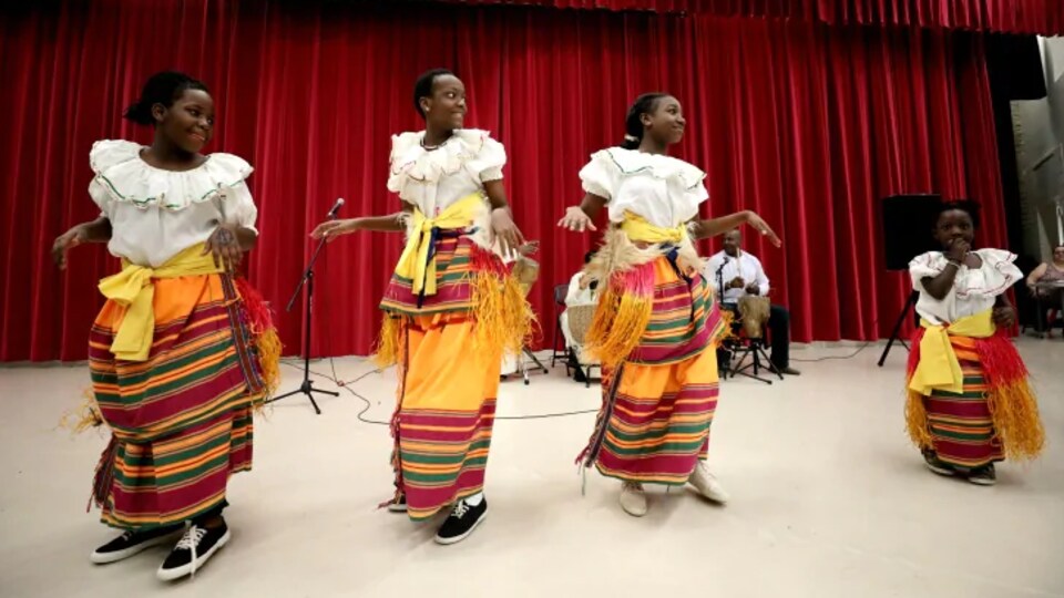 Apprendre par la fête, l’unité au coeur des célébrations de Kwanzaa ...