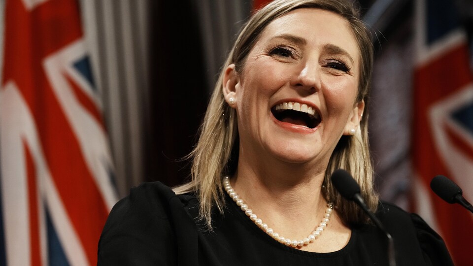 Les employés de soutien des écoles entérinent l’accord de principe ...