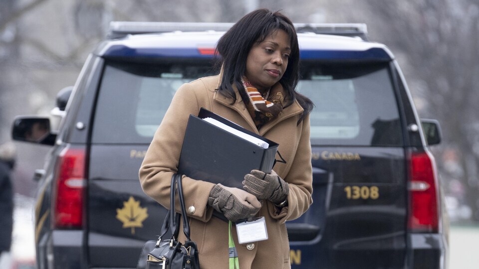 Leslyn Lewis se lance dans la course à la direction du Parti ...