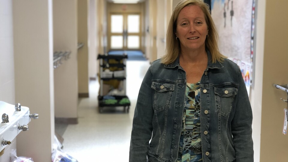 La fin d'une époque se prépare pour deux écoles à Espanola | Radio ...