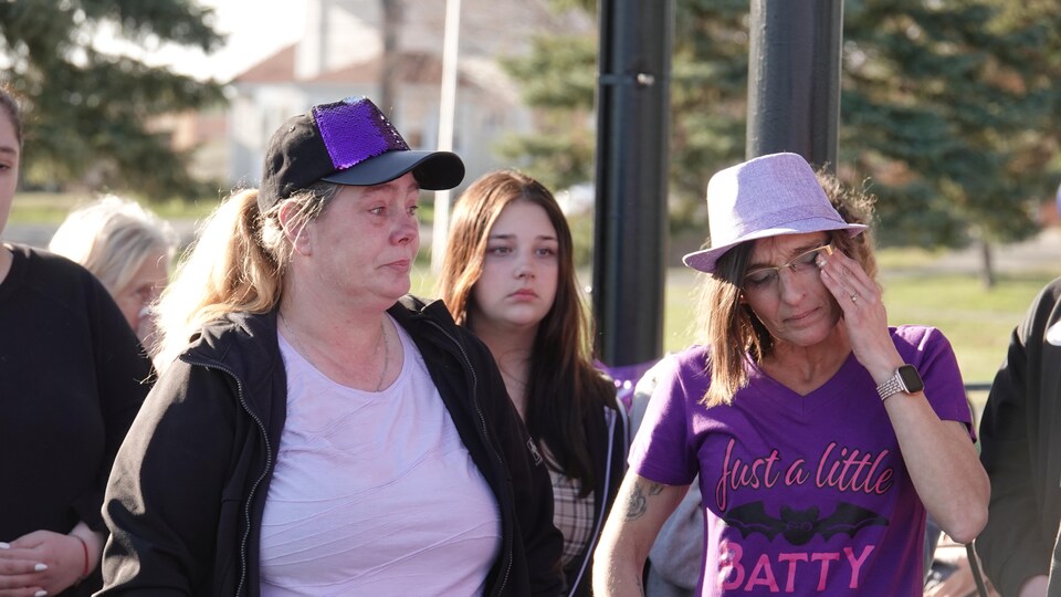 Une pluie de ballons violets pour Madison Roy-Boudreau à Bathurst ...