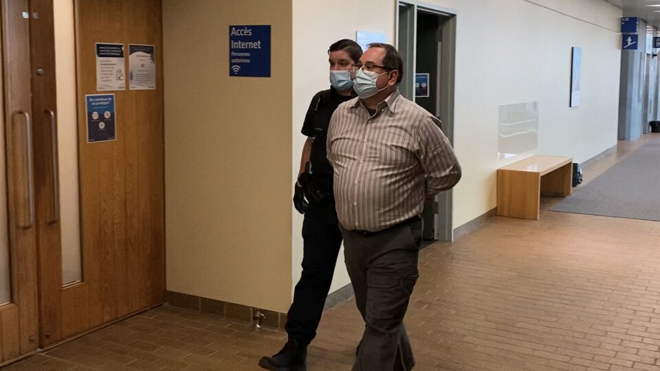 Un enfant agressé sexuellement dans le cabinet de son psychologue ...