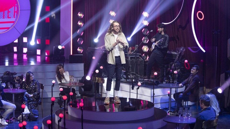 « C’est complètement fou » : le spectacle de Mathieu Dufour diffusé sur ...