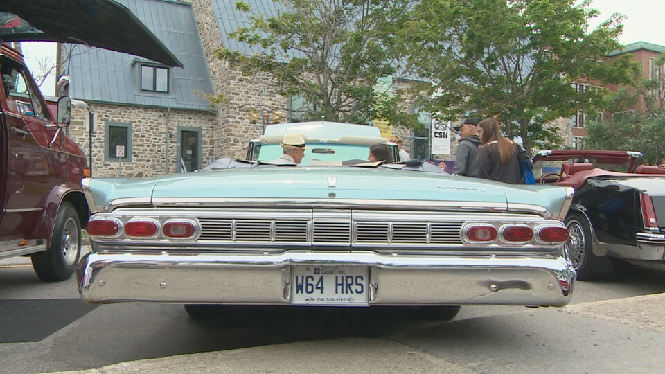 Les belles d'antan se pavanent en ville | Radio-Canada.ca