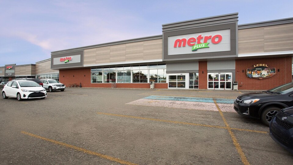 COVID-19 : les marchés d'alimentation se mobilisent pour endiguer les ...