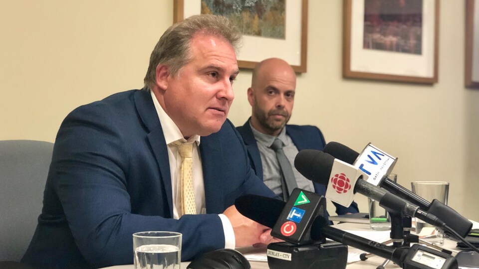 Poissons morts : Québec blâme officiellement Services Énergie ...