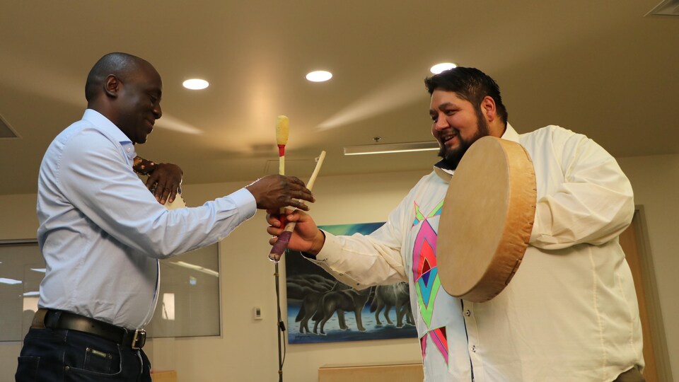 Voyage au rythme des tambours, du Nigeria à The Pas | Le Mois de l ...