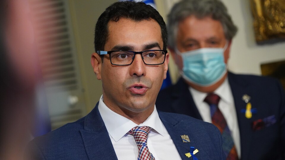 Le gouvernement Legault accusé de faire une « fausse planification » de l’immigration | Radio ...