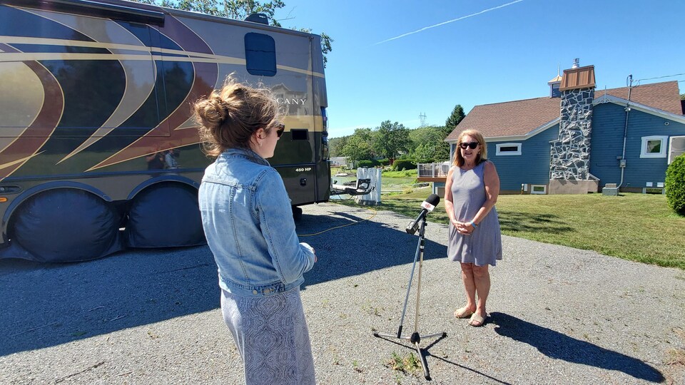 Plante envahissante : la navigation fortement déconseillée sur le lac ...
