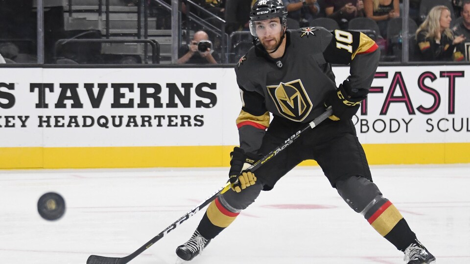 Nicolas Roy sous contrat avec les Golden Knights | Radio-Canada.ca