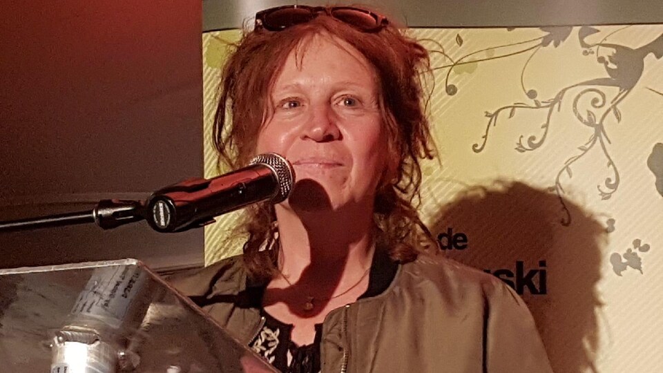 Entrevue avec l'autrice jeunesse Nicole Testa