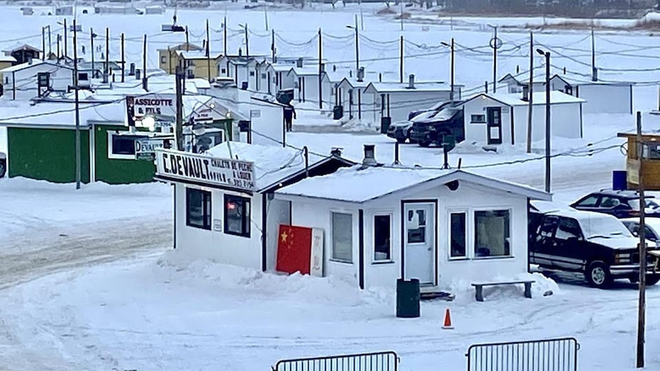 La pêche aux poulamons est ouverte à Sainte-Anne-de-la-Pérade | Radio ...