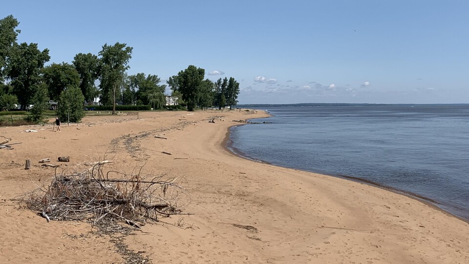 Plage de Batiscan : le maire commente un dossier « complexe
