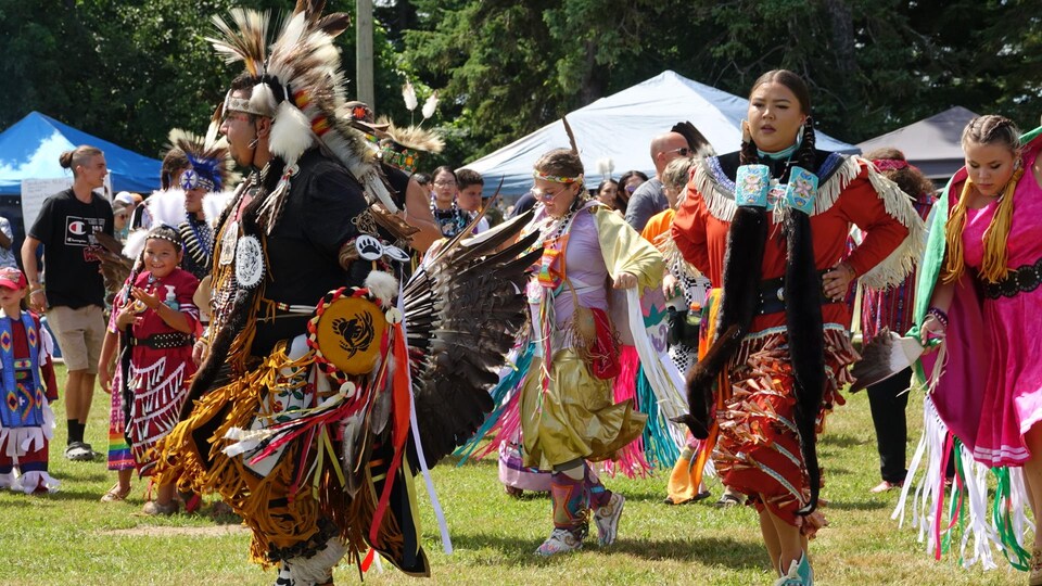 Le pow-wow de Listuguj célèbre ses 30 ans en grand | Radio-Canada.ca