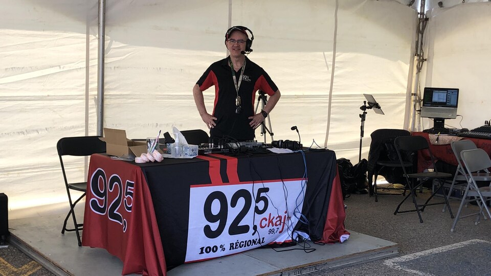 Un radiothon pour soutenir les évacués de La Baie | Radio-Canada.ca