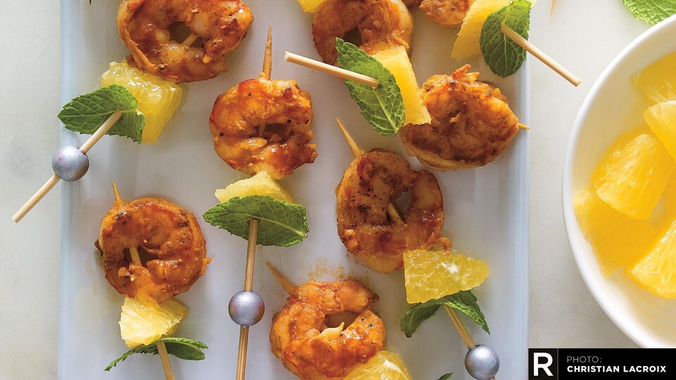 Recette de Ricardo : brochettes de crevettes à l'orange | Radio-Canada.ca