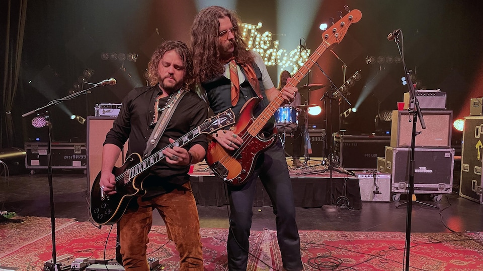 Le guitariste Ricky Paquette à la mi-temps d’une tournée surréelle avec ...