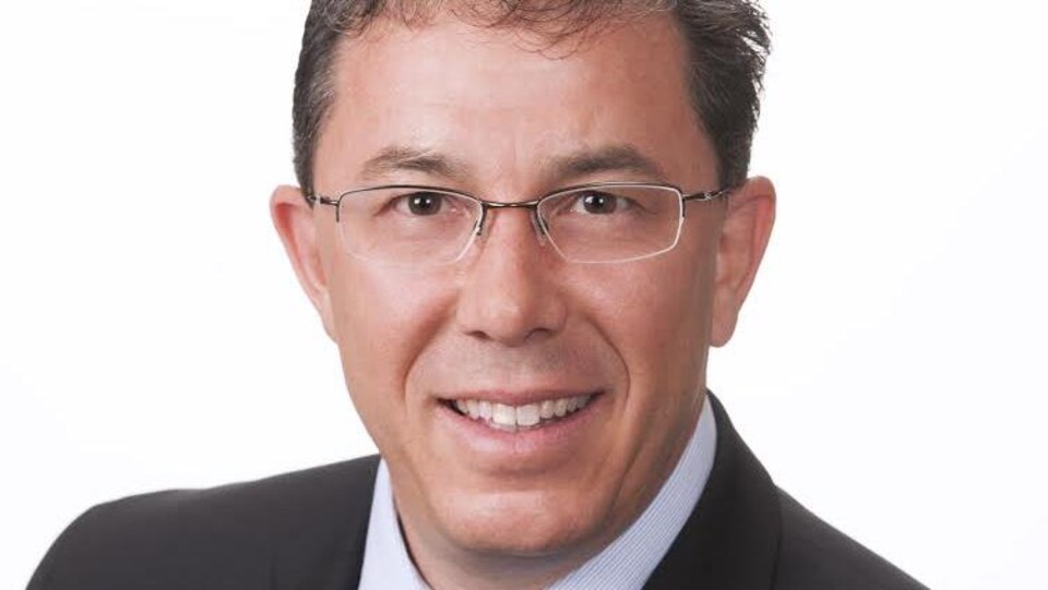 UNI coopération financière explique les fermetures en régions