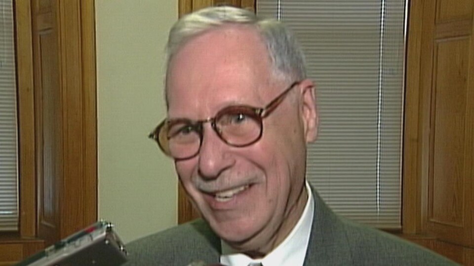 La fissure linguistique : l’héritage de Louis J. Robichaud mis à rude ...