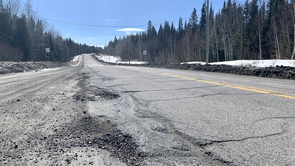 Travaux réclamés sur la 113 à Lebel-sur-Quévillon : « La route est ...