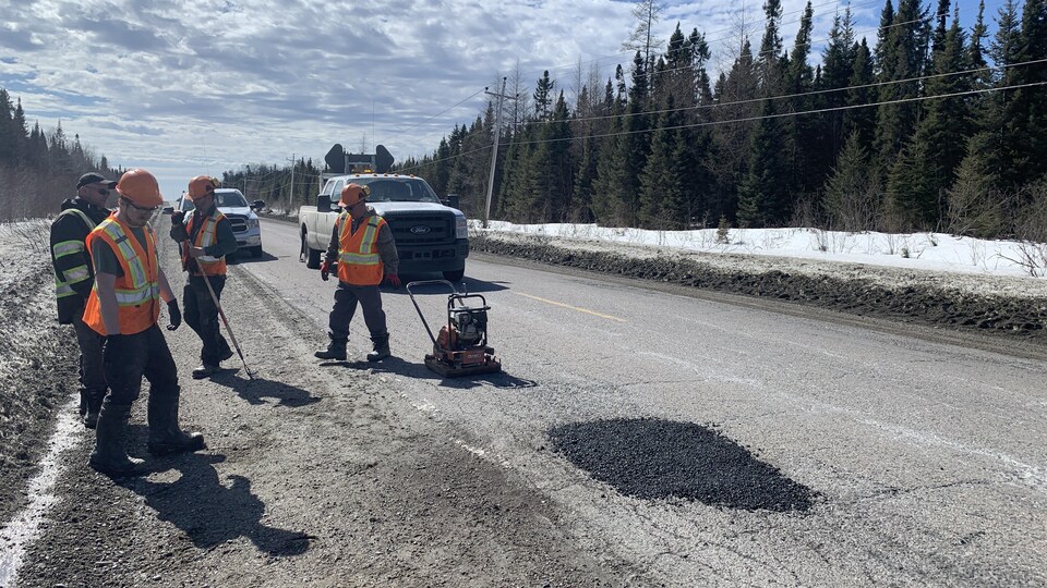 Travaux réclamés sur la 113 à Lebel-sur-Quévillon : « La route est ...