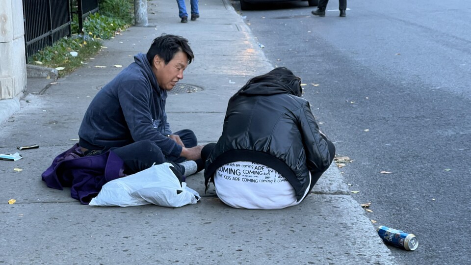 Cette « crise humanitaire » qu’on ne veut pas voir à Montréal | Radio ...