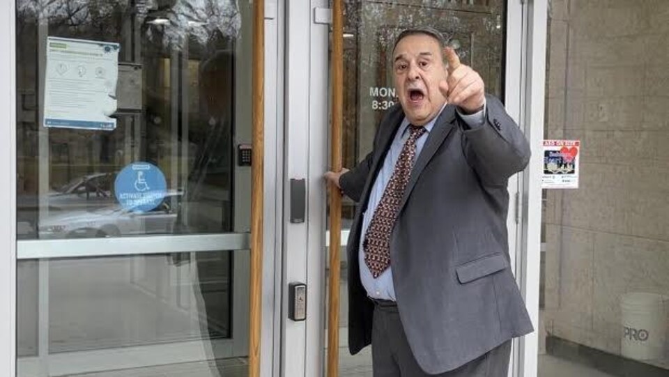 John Pontes plaide coupable pour voies de fait simples et de non ...