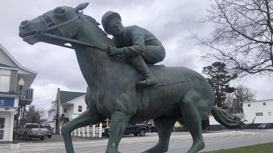 50 ans après la Triple couronne, Ron Turcotte se rappelle son aventure ...