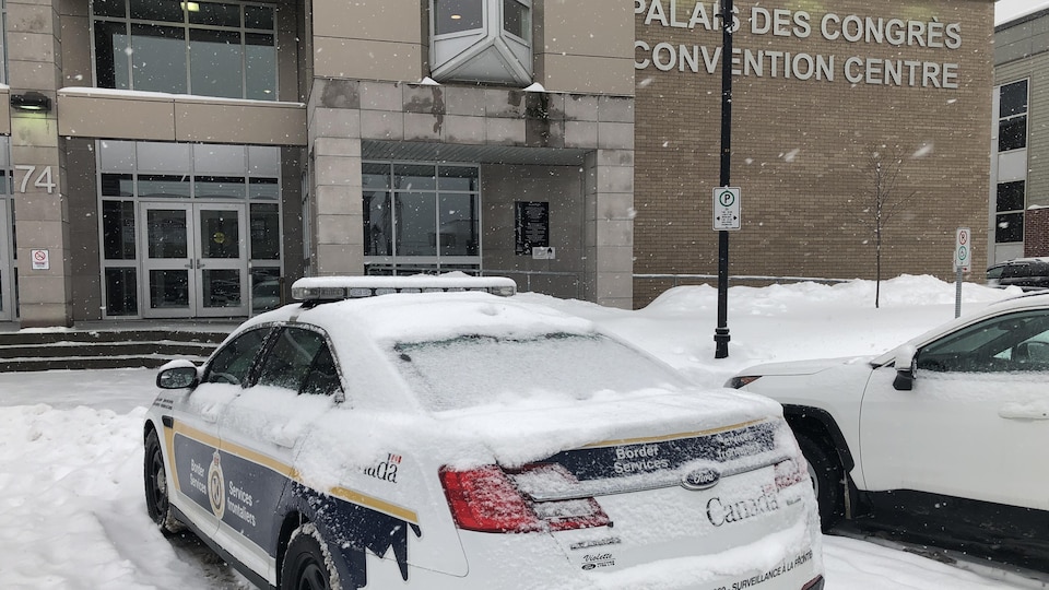 Opération de l’Agence des services frontaliers à Edmundston | Radio ...