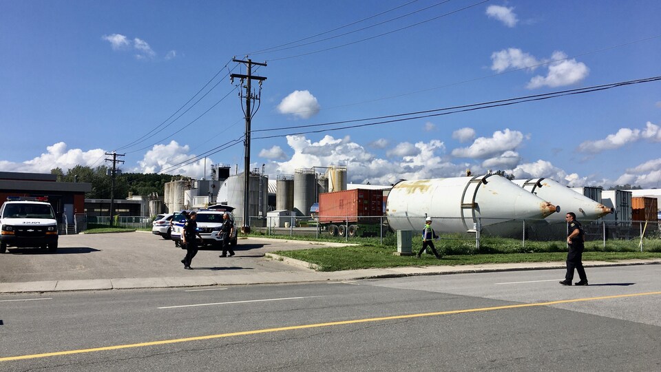 Incendie et émanations toxiques : l’avis de confinement est levé ...