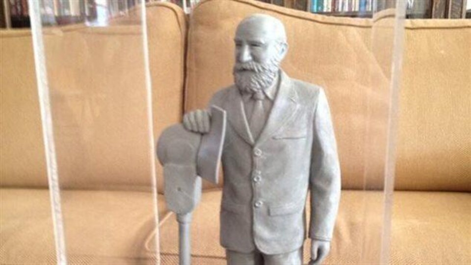 Le monument Georges-Forest pourra coûter jusqu'à 200 000 $ | Radio ...