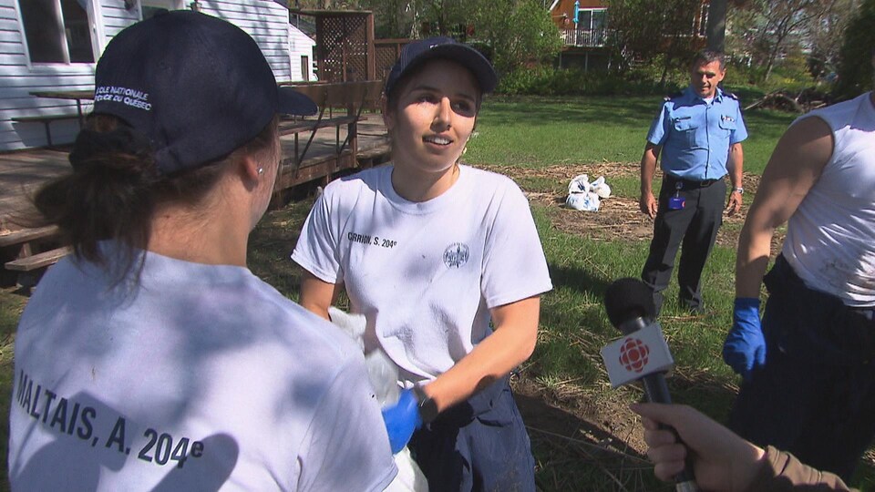 Coup de pouce d’aspirants policiers à Nicolet | Radio-Canada.ca