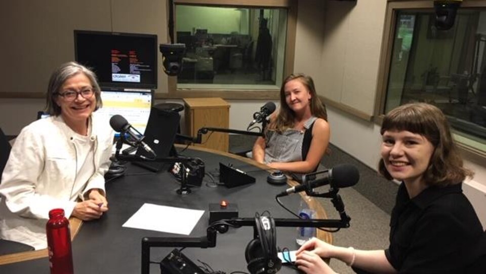 Suivi de la rencontre de deux Fransaskoises avec Catherine Tait