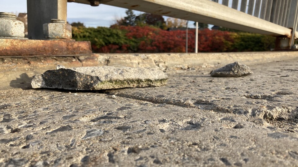 Véhicules vandalisés par des blocs de béton à Beauport | Radio-Canada.ca