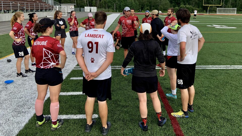 Ultimate frisbee : jouer et gagner est une histoire de famille pour les ...