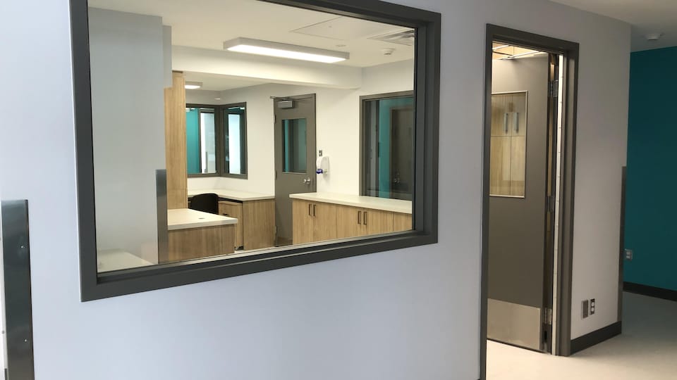 Rare incursion dans les locaux du centre jeunesse Val-du-Lac | Radio ...