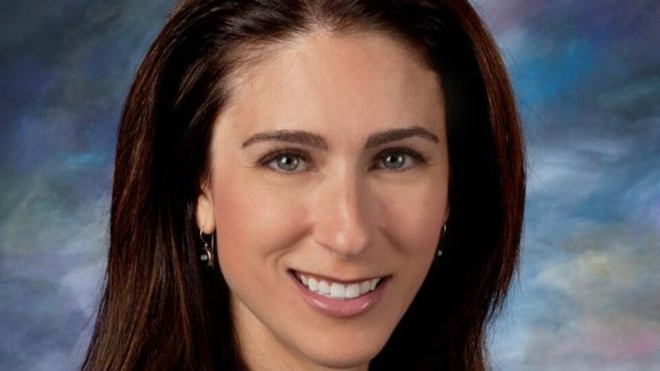 Vicky Eatrides succède à Ian Scott à la présidence du CRTC | Radio ...