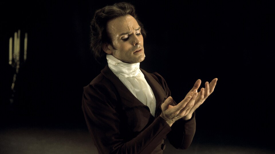 L’ex-danseur étoile des Grands Ballets Canadiens Vincent Warren meurt à ...