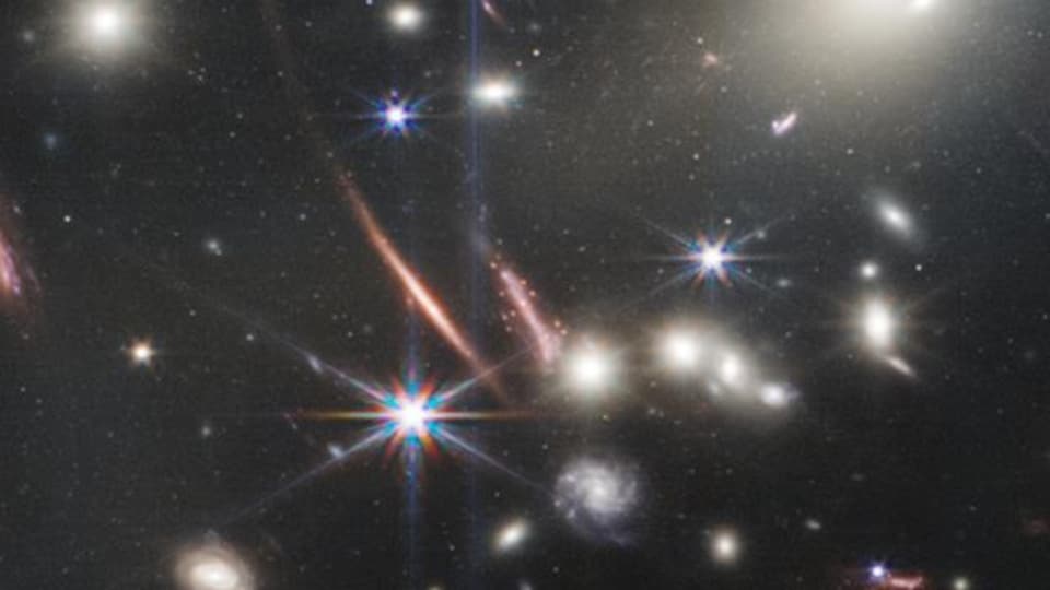 Voyage au milieu du champ profond de Webb | Radio-Canada.ca