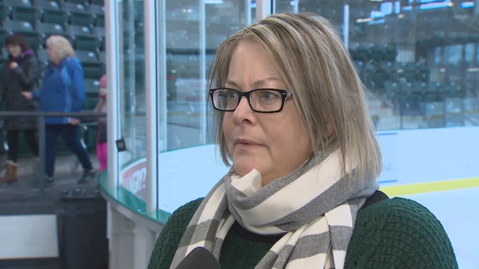 Hausse des loyers plafonnée : la ministre Mary Wilson remet les ...