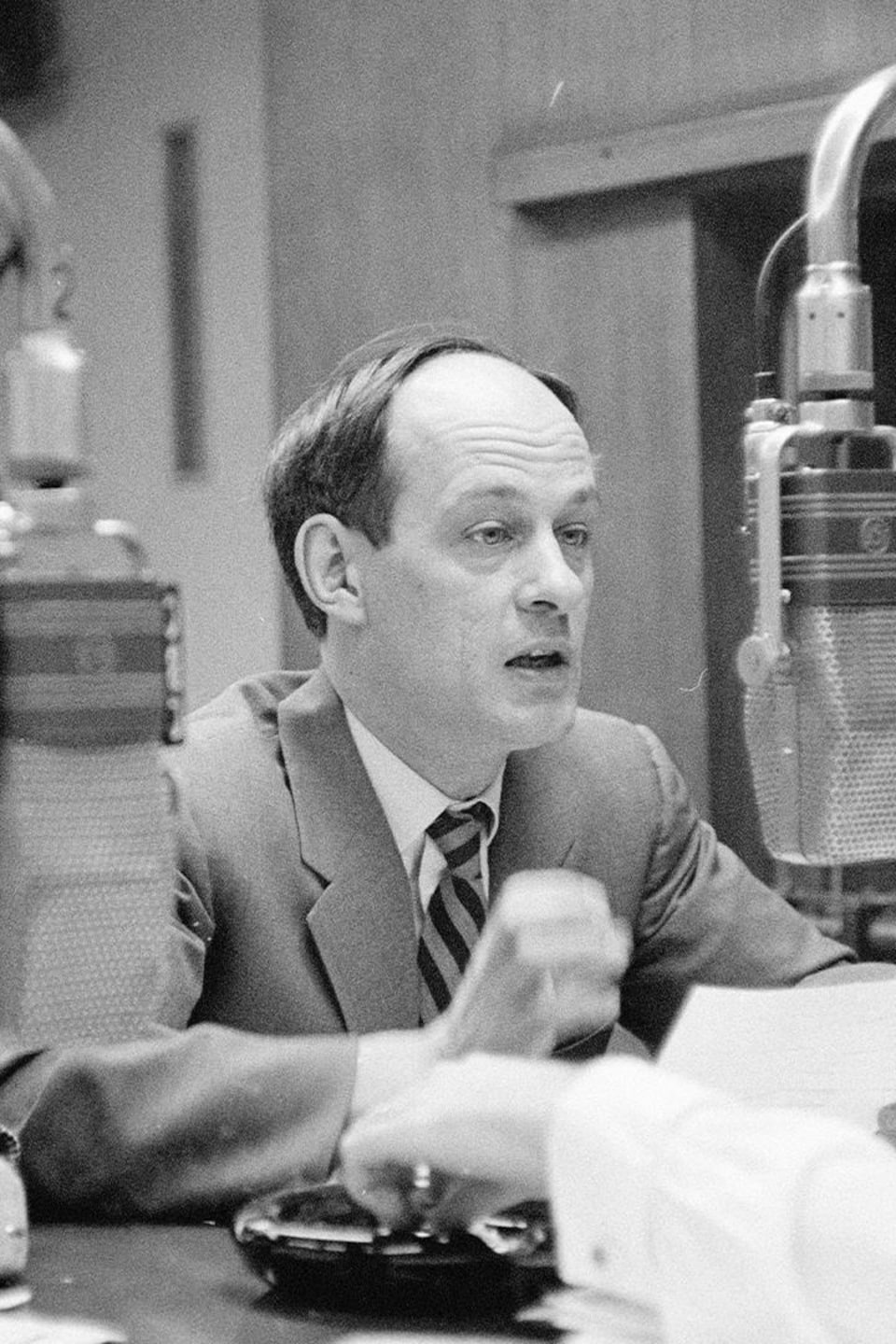 René Lévesque, le journaliste pédagogue | Radio-Canada.ca