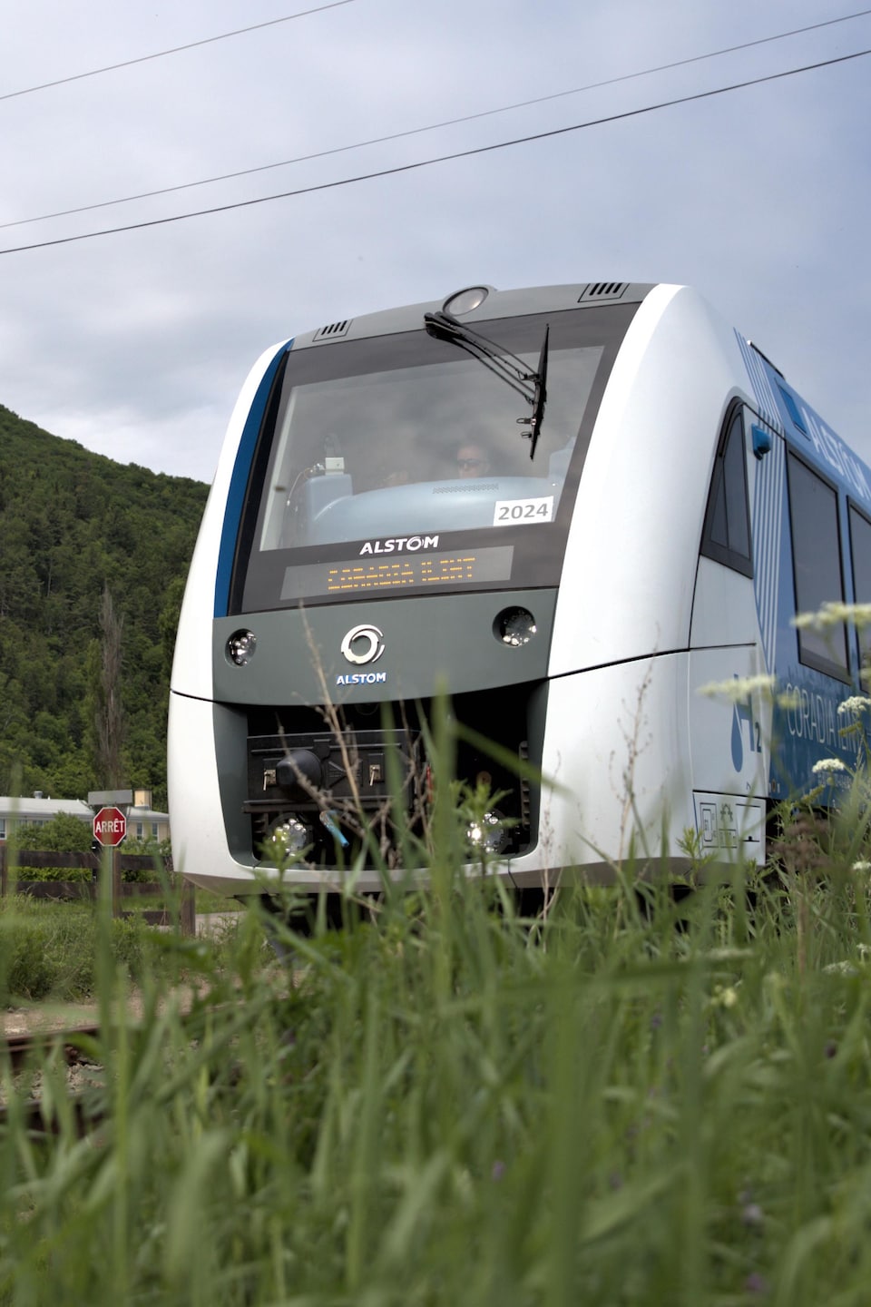 Comment fonctionne le premier train à hydrogène en Amérique | Radio ...