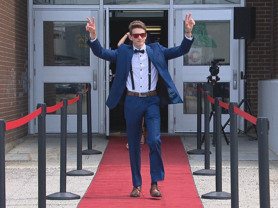 Les finissants de Paul-Hubert vivent leur bal version COVID-19 ...