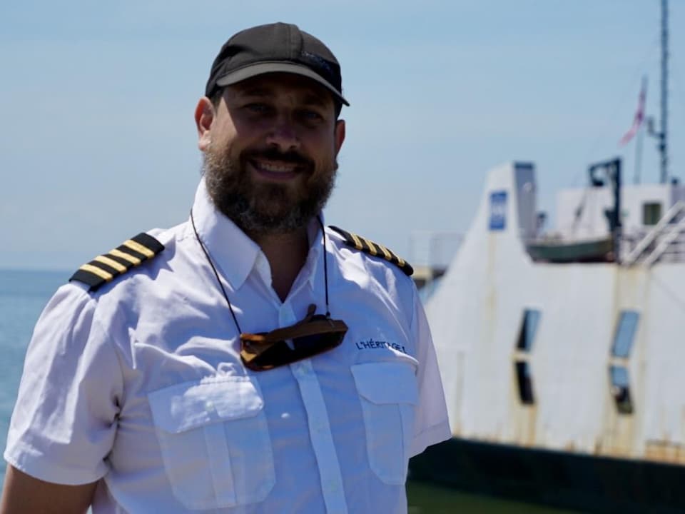 L'Héritage 1 enfin en route vers la cale sèche pour des travaux ...